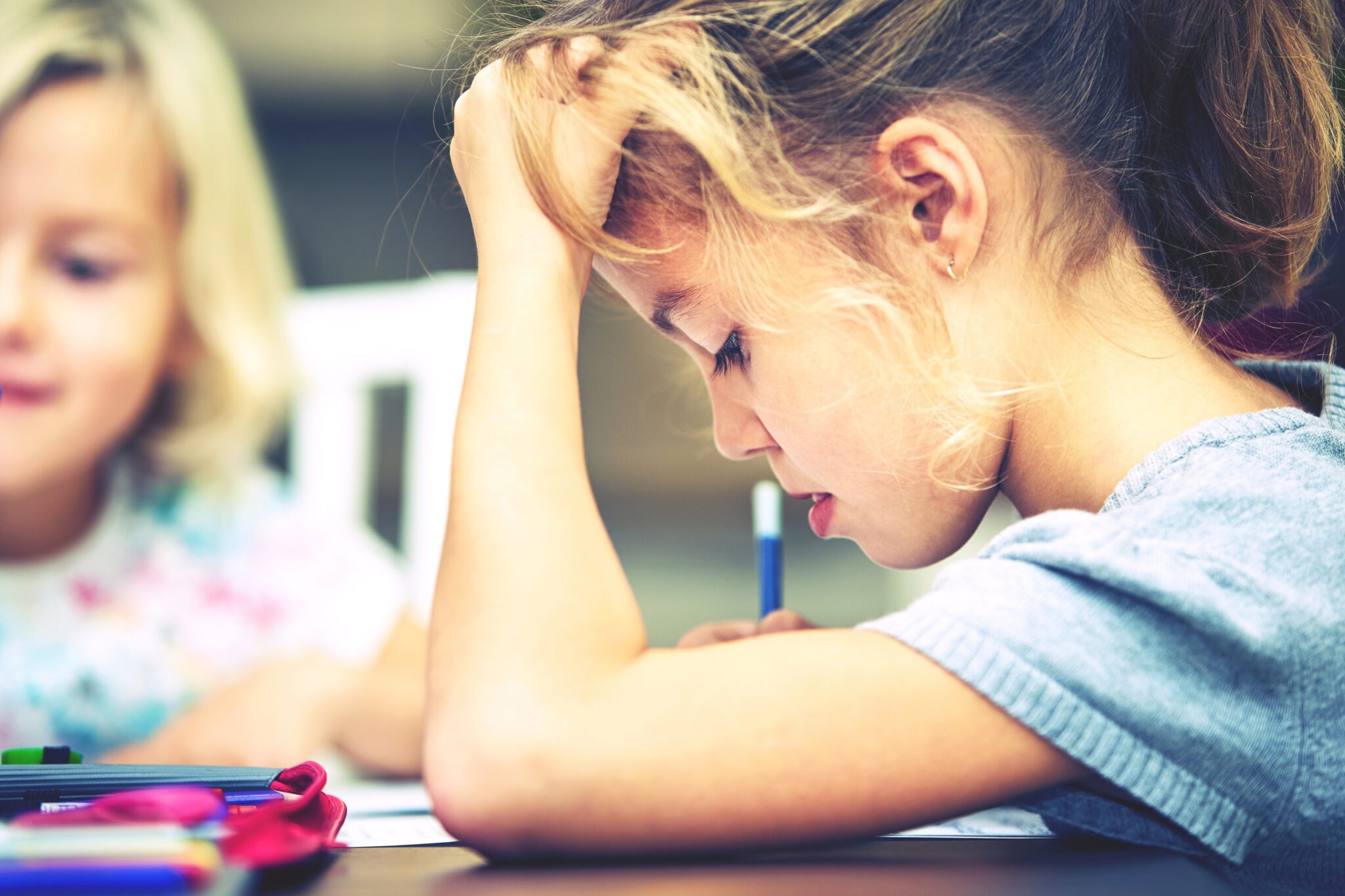 Why Correcting Students Too Quickly Stops Real Learning - Dolphin ...